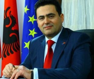 Një miliardë euro për infrastrukturën e komunave shqiptare - www.Zemra.Org