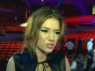 Elvana Gjata triumfon në “Top Fest 8” - www.Zemra.Org