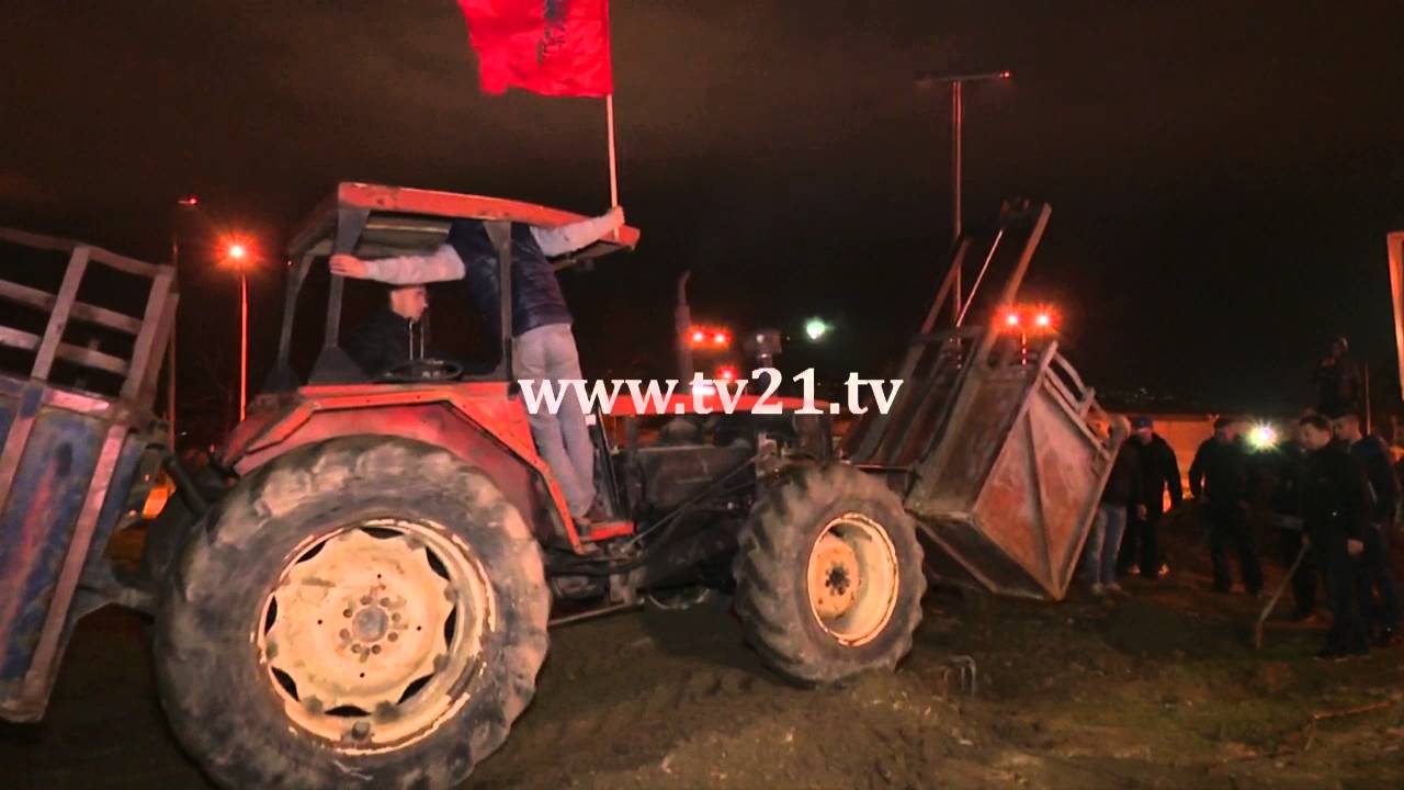 Prishen themelet e Kryqit në Butel | www.Zemra.Org